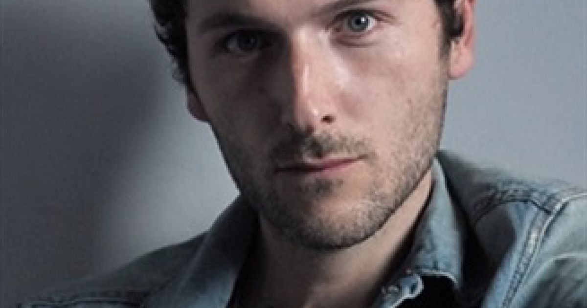 Simon Buret- Fiche Artiste - Artiste interprète - AgencesArtistiques ...