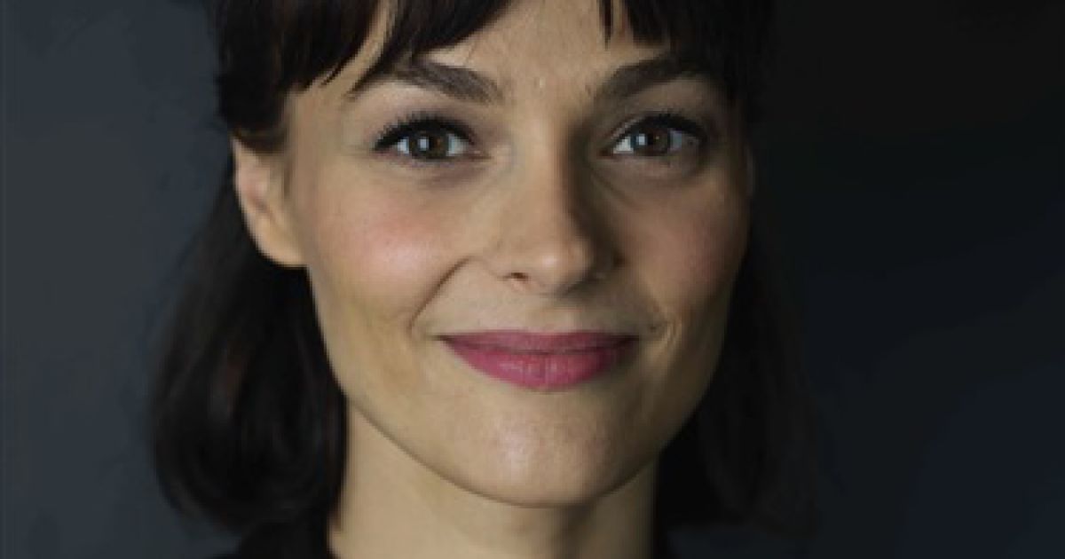 Romane Portail- Fiche Artiste - Artiste interprète - AgencesArtistiques ...