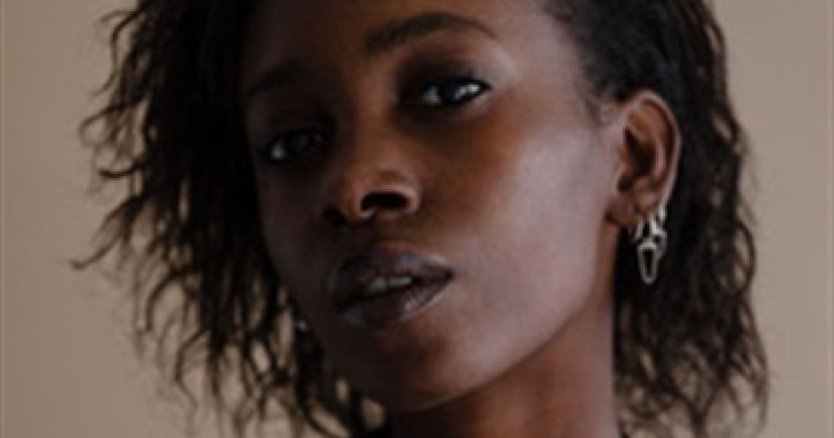 Adja Kaba- Fiche Artiste - Artiste interprète - AgencesArtistiques.com ...