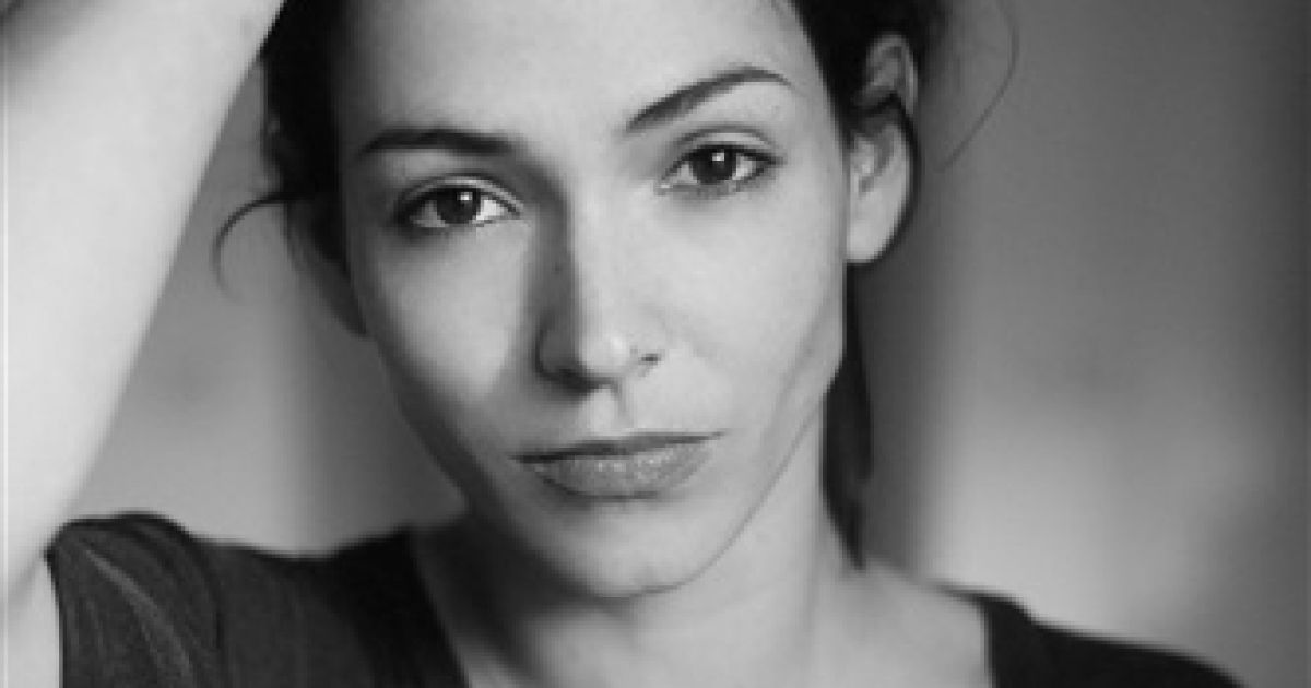 Malya Roman- Fiche Artiste - Artiste interprète - AgencesArtistiques ...