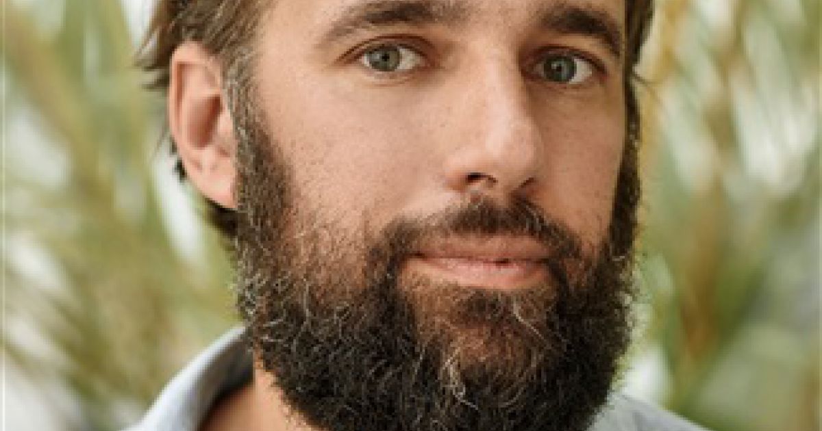 Maxence Tual- Fiche Artiste - Artiste interprète - AgencesArtistiques.com : la plateforme des ...