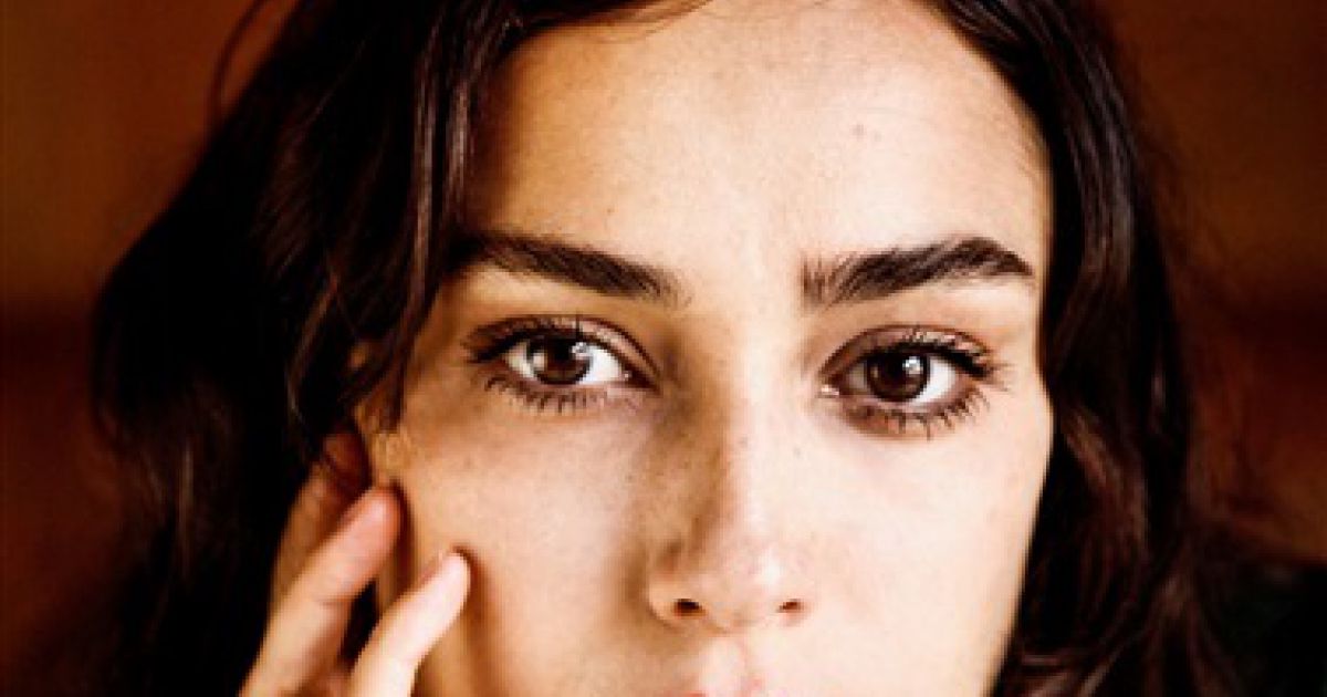 Alka Balbir- Fiche Artiste - Artiste interprète - AgencesArtistiques ...