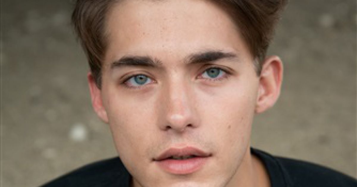 Benjamin Cotte- Fiche Artiste - Artiste interprète - AgencesArtistiques ...