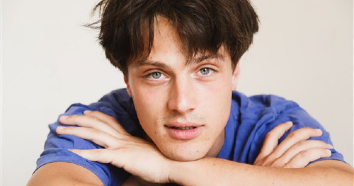 Simon Rérolle- Fiche Artiste - Artiste interprète - AgencesArtistiques ...