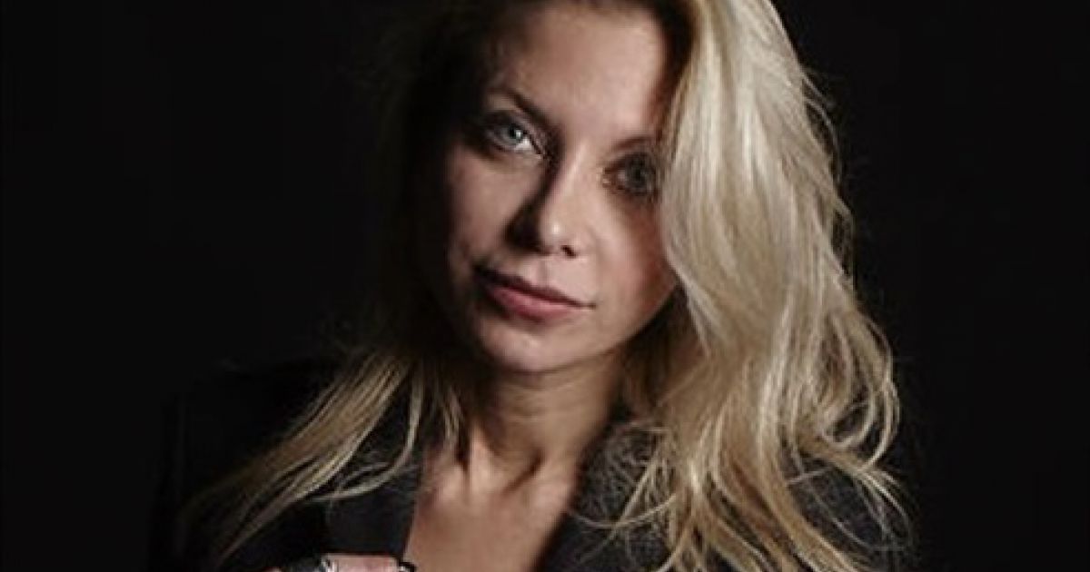 Doully - Fiche Artiste - Artiste interprète - AgencesArtistiques.com ...