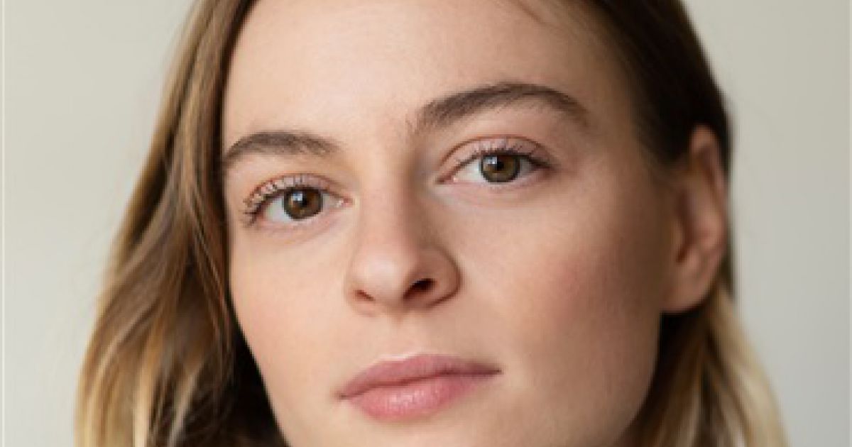 Alice DARDENNE- Fiche Artiste - Artiste interprète - AgencesArtistiques ...