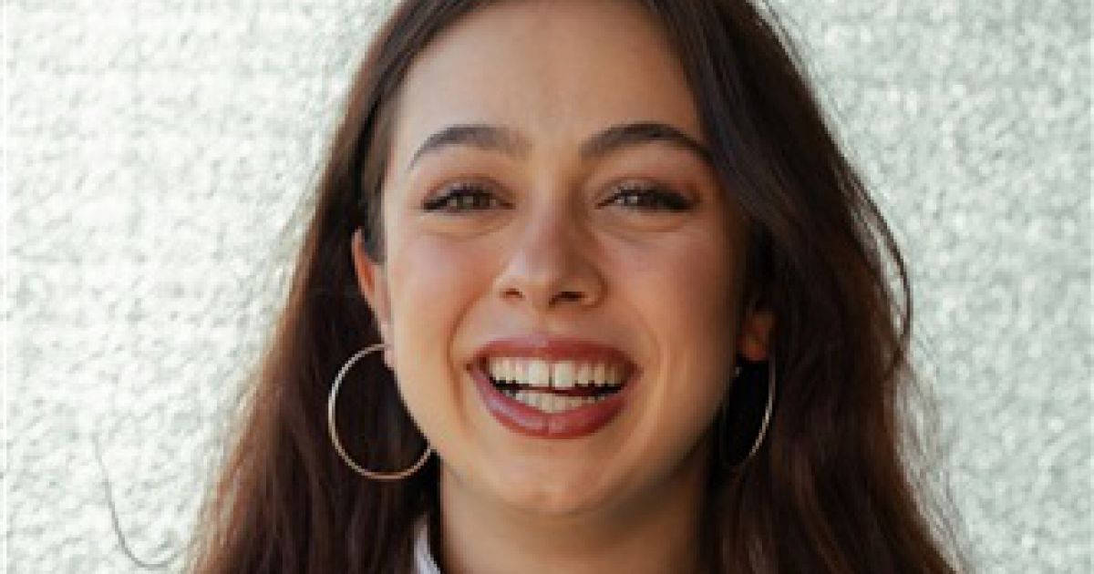 Emma Bojan- Fiche Artiste - Artiste interprète - AgencesArtistiques.com ...