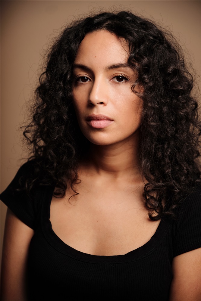 Sophia Yamna- Fiche Artiste - Artiste interprète - AgencesArtistiques ...