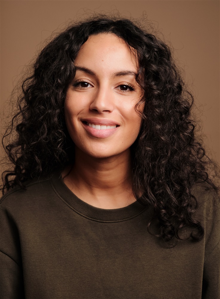 Sophia Yamna- Fiche Artiste - Artiste interprète - AgencesArtistiques ...