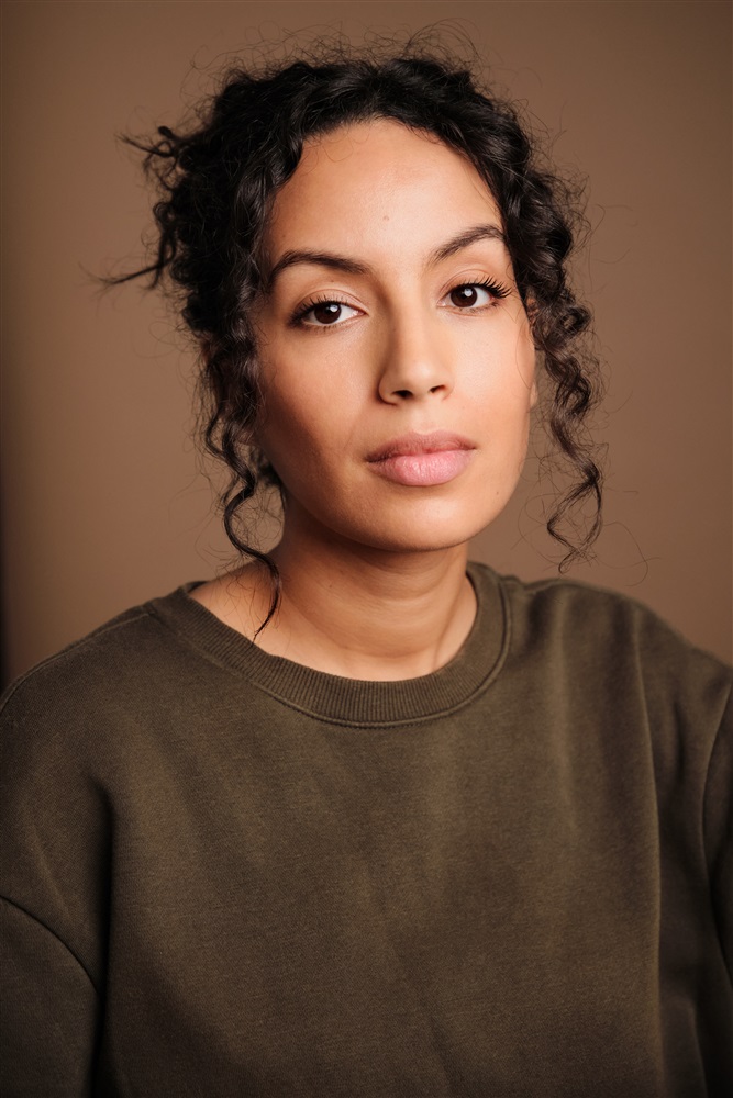 Sophia Yamna- Fiche Artiste - Artiste interprète - AgencesArtistiques ...